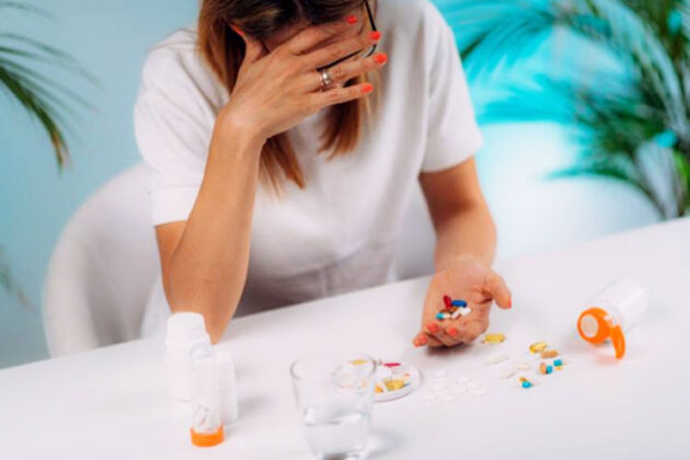 What Does Cloudy Urine Mean? Cloudy Urine Causes And Treatment