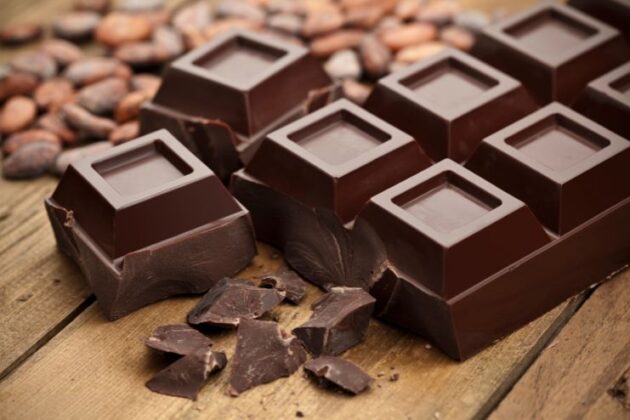 What To Eat (And Avoid) During Periods—And How to Stay Comfortable ...