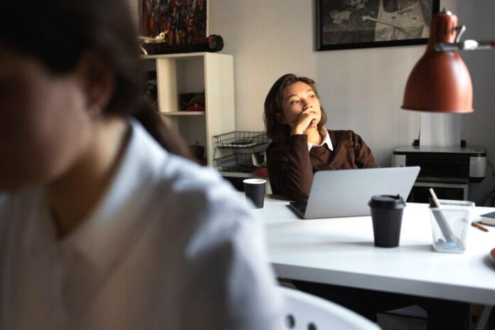 Healthy Habits for Busy Professionals: Balancing Work and Wellness