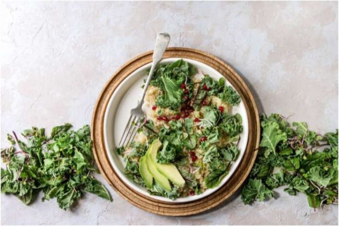 Iron-Rich Leafy Green Salad: Combat Anemia Deliciously