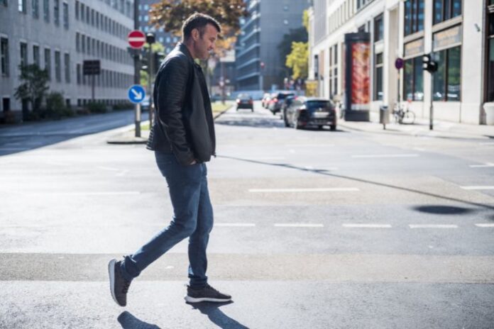 The Power of "Awe Walks" – How Experiencing Wonder Can Reduce Stress