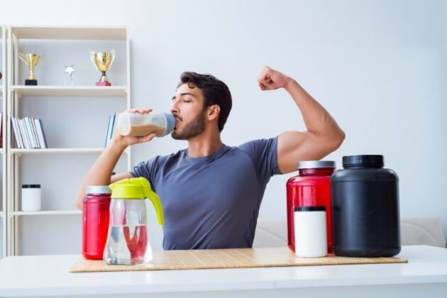 Why Eating Too Quickly Hurts Your Digestion (and How to Slow Down)