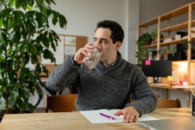 Can Drinking Cold Water Slow Down Digestion? What Science Actually Says