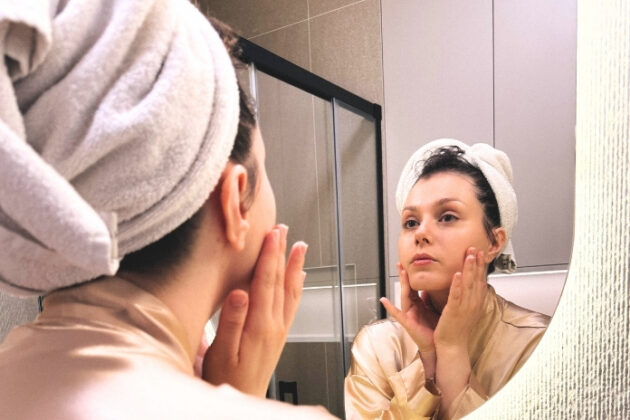 How to Reduce Facial Bloating Quickly: Doctor-Approved Tips