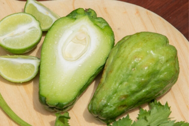 Health Benefits of Chayote Squash: Nutrition, Uses, and How to Add It ...