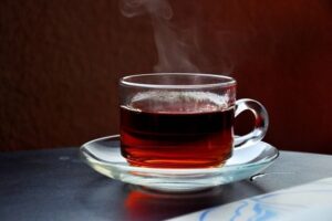 Red Raspberry Leaf Tea: Benefits, What the Research Says & Safety Tips