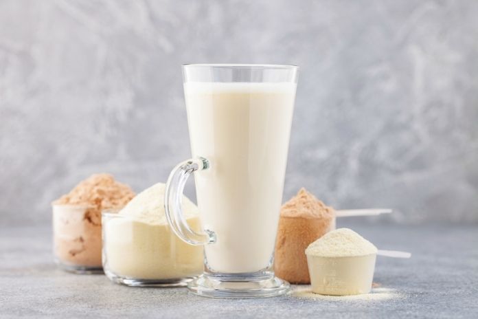 Protein Drink with Water or Milk: Which Is Better for Your Goals?